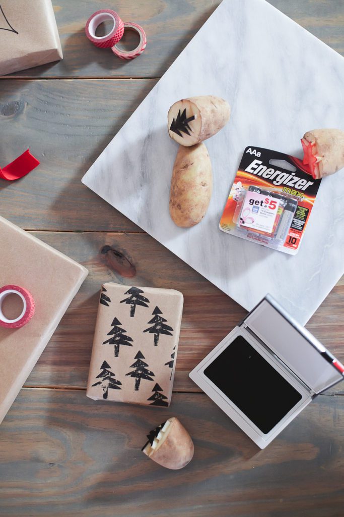 Christmas Gift Wrapping Ideas | Tutorial | Fresh Mommy Blog