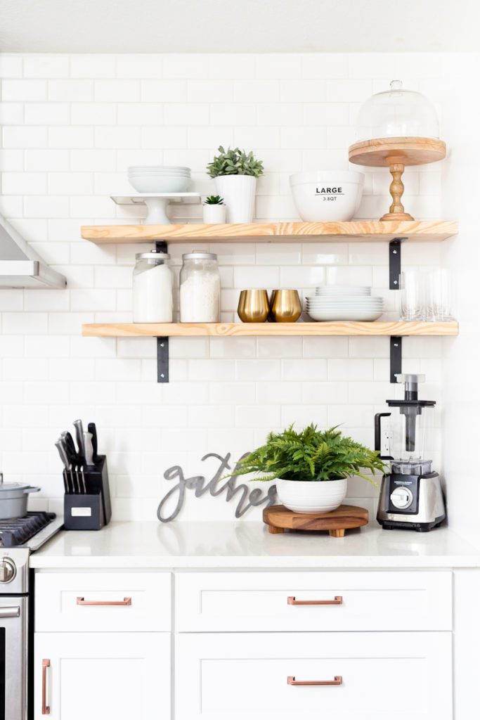 5 Tips for your Own Kitchen Open Shelves | DIY - Fresh Mommy Blog