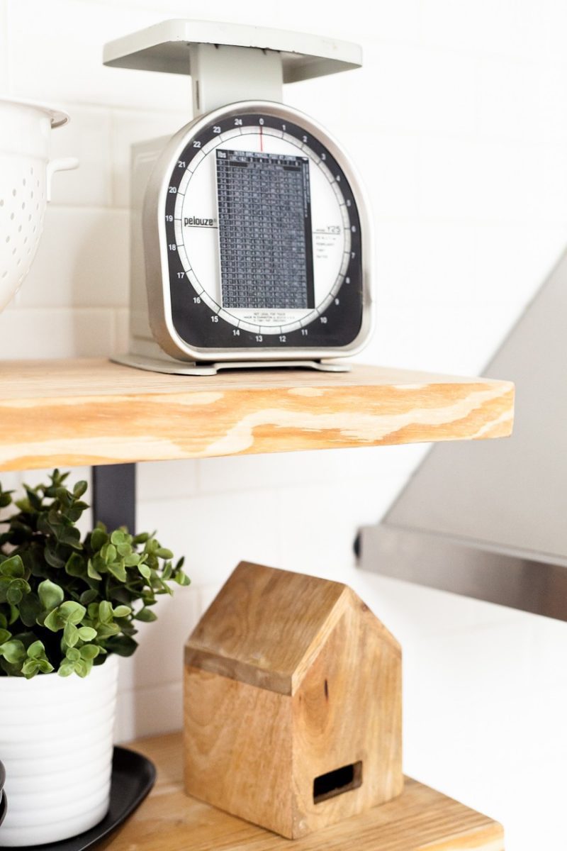 5 Tips for your Own Kitchen Open Shelves | DIY - Fresh Mommy Blog