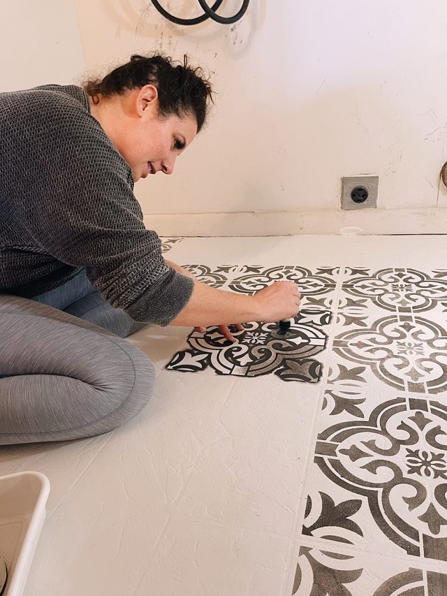 How to Paint Linoleum Floors - DIY - Fresh Mommy Blog
