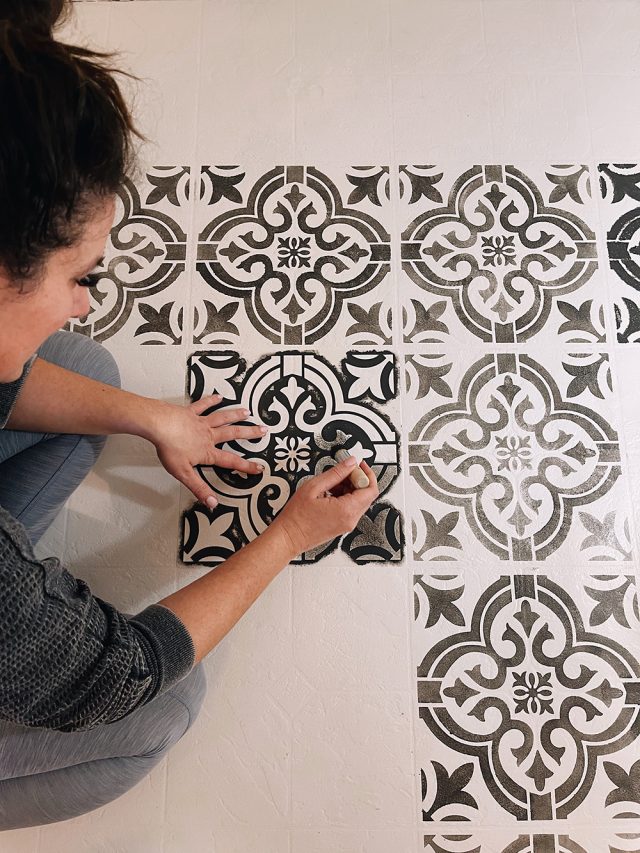 How to Paint Linoleum Floors - DIY - Fresh Mommy Blog