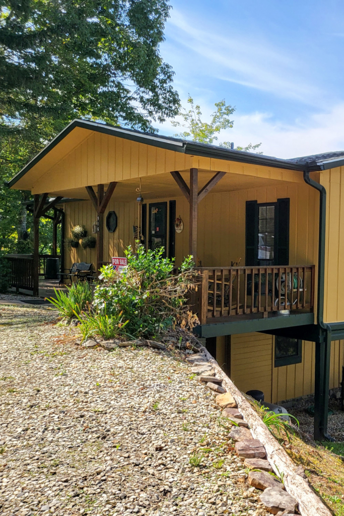 Woodsy Essential Oil Blends to Make the Weekend at the Cabin All the ...