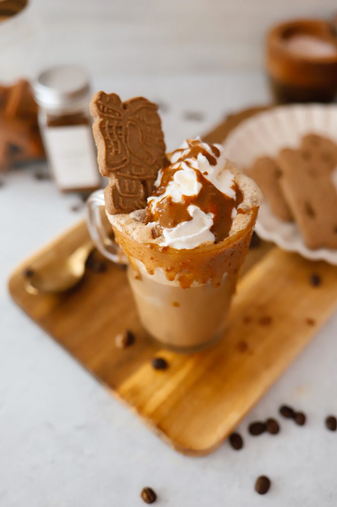 How to Make a Delicious Cookie Butter Latte at Home - Fresh Mommy Blog