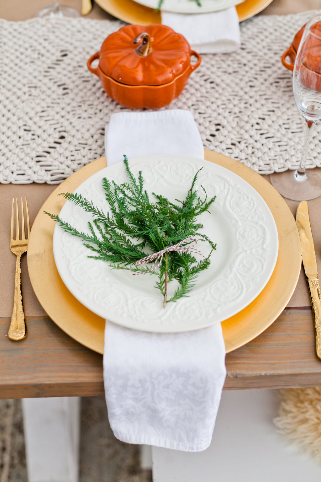 Designing Beautiful Seasonal Tablescapes - Fresh Mommy Blog