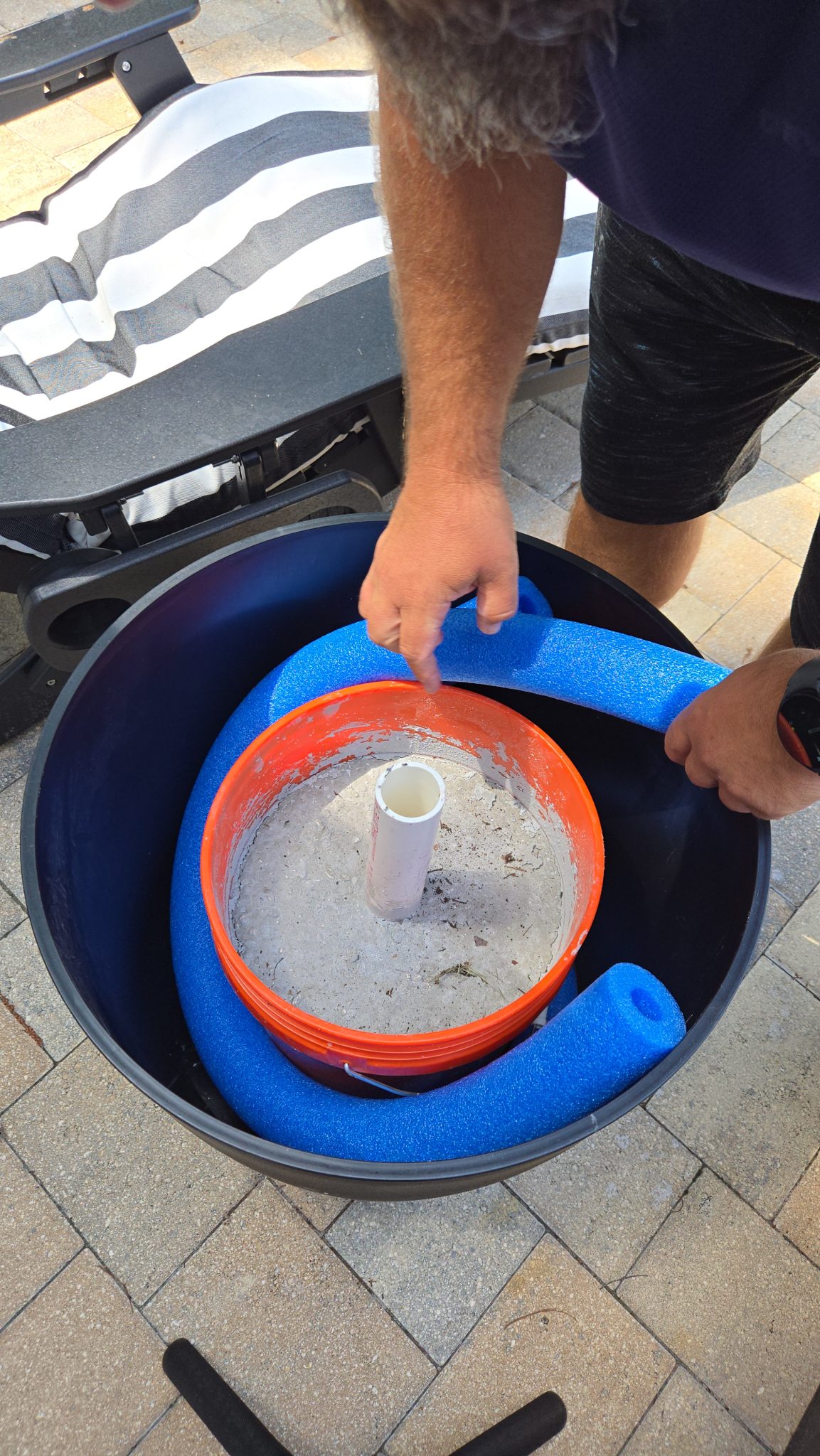 DIY Patio Umbrella Table with Planter Base: A Budget-Friendly Backyard ...